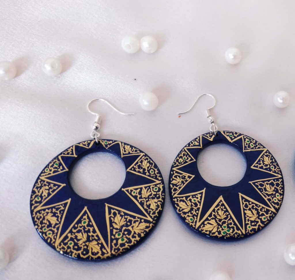 Beautiful Paper Mache Jewelry Set - Gyawun