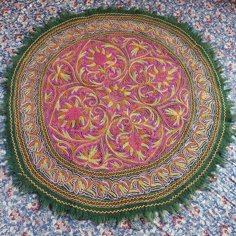 5x5 Sabz Handmade Aari Embroidered Wool Namda - Gyawun