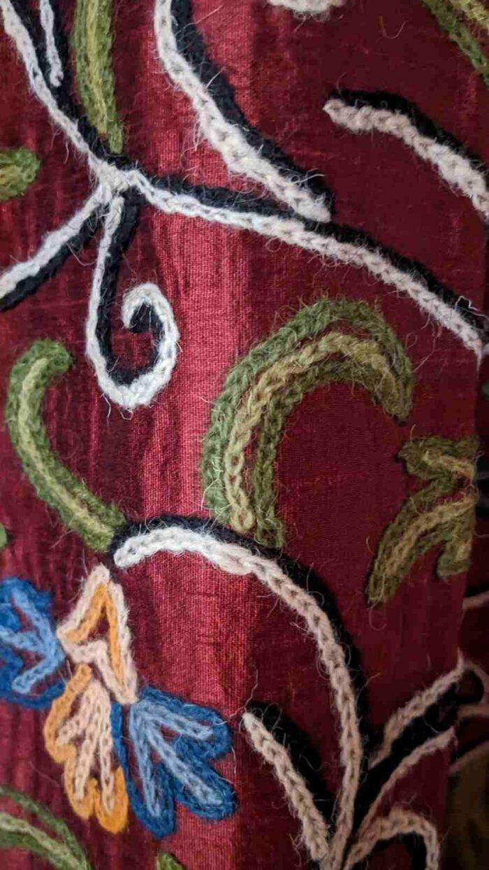 Luxury Maroon Hand Crewel Silk Curtain - Gyawun