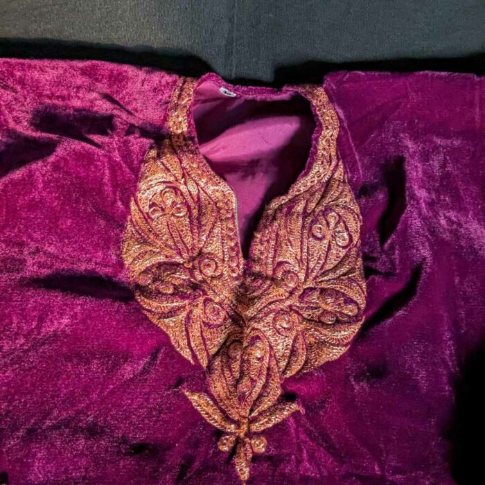 Pretty Kashmiri Girls Velvet Pheran With Golden Tilla (Length 30) - Gyawun