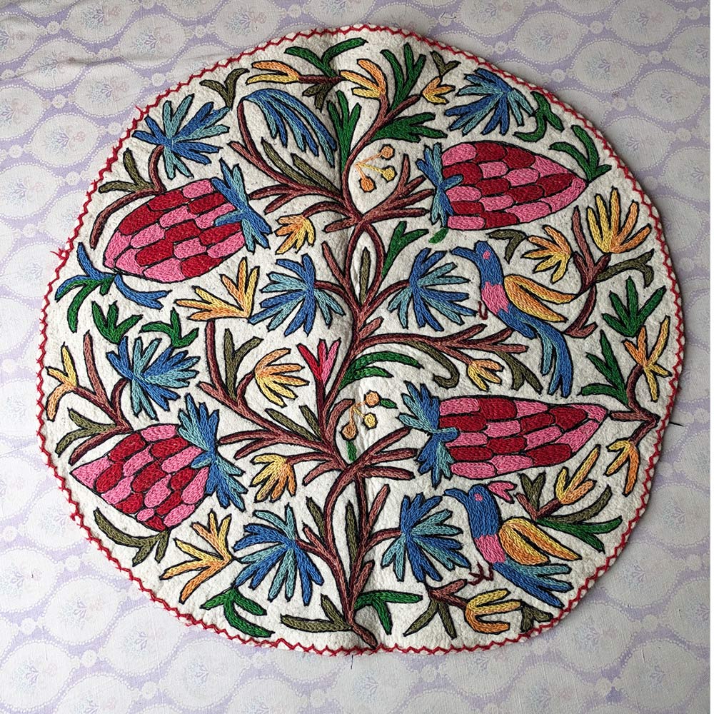 Pari Mahal Namda Handmade Wool Rug 3Ft Round Double Work - Gyawun