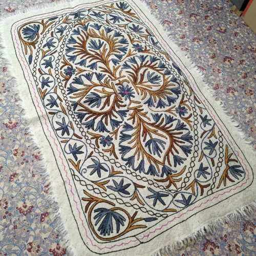 Buy Kashmiri Namdas Online - Gyawun