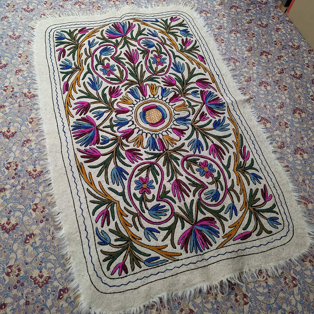 Kimish Namda 6×4Ft Pure Wool Handmade Aari Embroidered - Gyawun