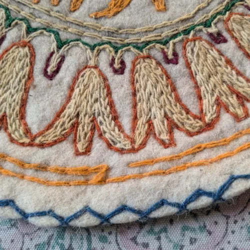 Buy Kashmiri Namdas Online - Gyawun